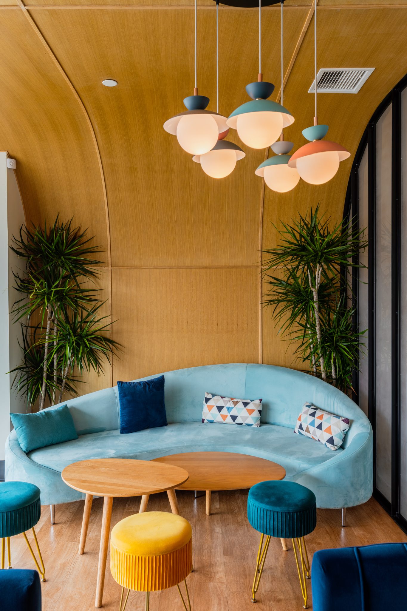 Lola 55 – San Diego, Ca